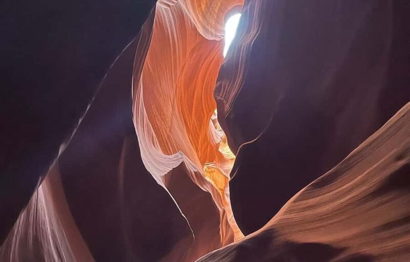 Page: Upper Antelope Canyon Tour with Horseshoe Bend Upgrade - An In-Depth Look at the Tour Experience