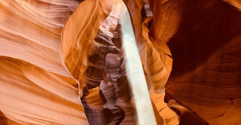 Page: Upper & Lower Antelope Canyon Guided Tour with Permit - Key Points