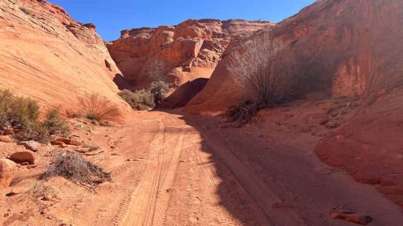 Page: Wind Canyon Tour with Navajo Guide - Discovering Wind Canyon with a Navajo Guide: A Natural Treasure Close to the Heart of Arizona