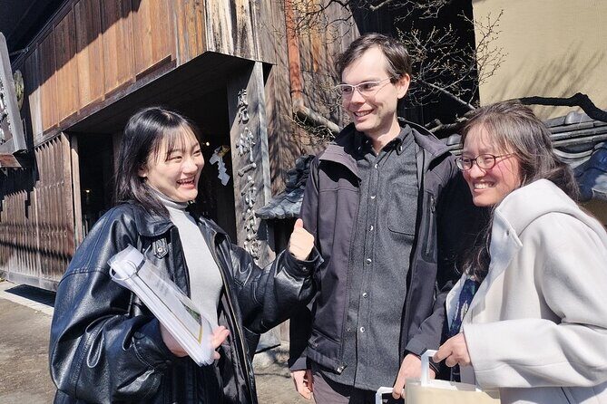 Paint & Sip in Hokusais Town: Sake and Art Tour - Practicalities: What to Expect