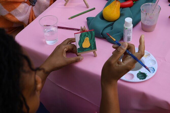 Paint Tiny Canvases in Forsyth Park - Who Is This Tour For?