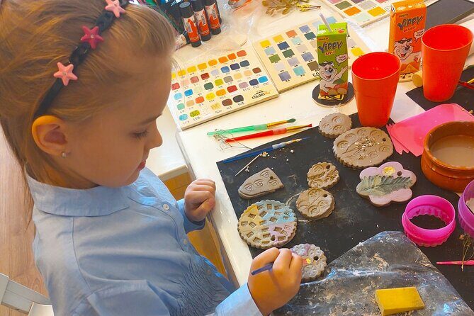 Paint Your Own Pottery Studio, Serbia - FAQ