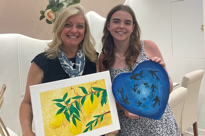 Painting Experience in an Art Café in Paris - A Detailed Look at the Painting Café Experience