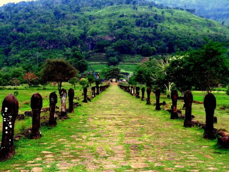 Pakse: Wat Phu, Nasinda Ruins, and Dao Huan Market Tour - Key Points