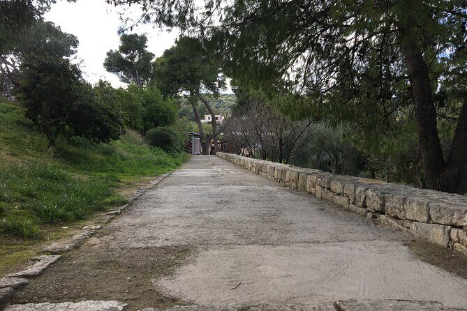 Palace of Knossos - Early Morning Ticket and avoid crowds - Who Should Consider This Tour?