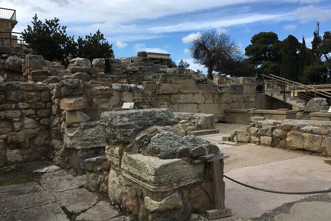 Palace of Knossos - Early Morning Ticket and avoid crowds - The Sum Up