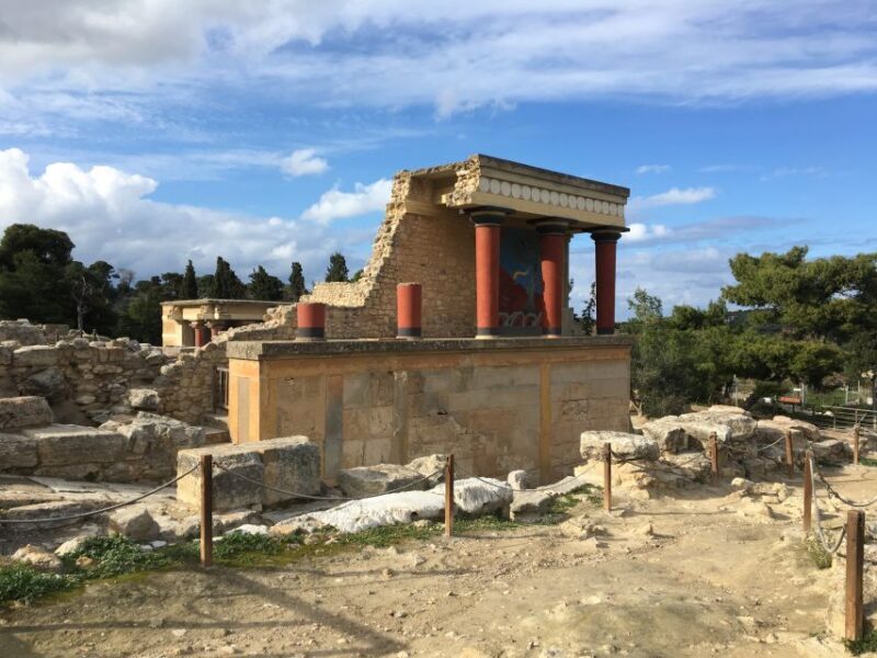 Palace of Knossos Small Group Tour - A Close Look at the Tour Experience
