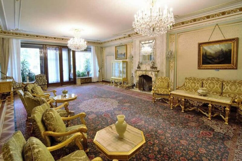Palace of the Parliament, Ceauescu Mansion & Village Museum - FAQ