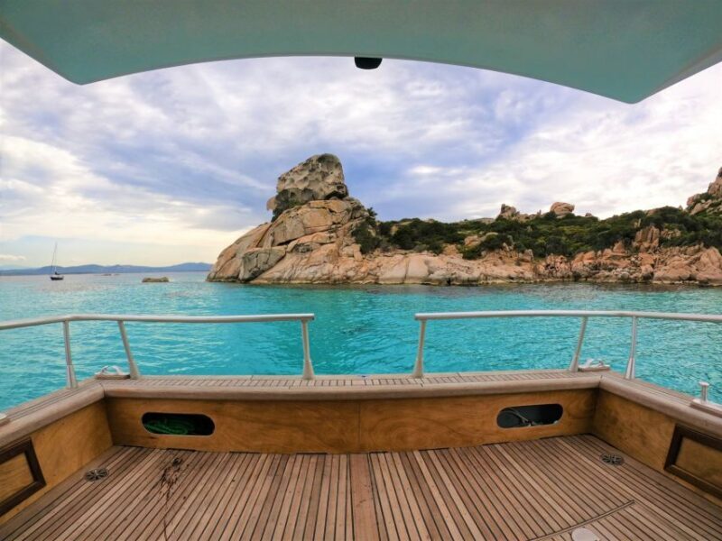 Palau: La Maddalena Archipelago Motorboat Tour with Lunch - The Cruise Experience: Comfort and Connection