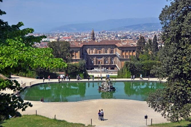Palazzo Vecchio, Palazzo Pitti and Boboli gardens private tour - An In-Depth Look at the Experience