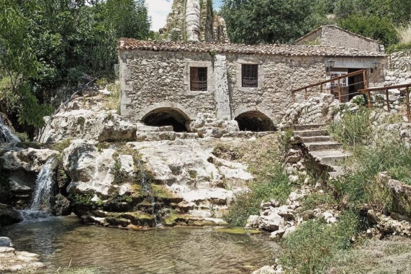 Palazzolo A.: from corso Vittorio Emanuele to the watermill - An In-Depth Look at the Tour Experience