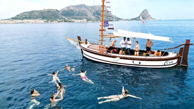 Palermo: boat tour among caves and breathtaking landscapes - Key Points