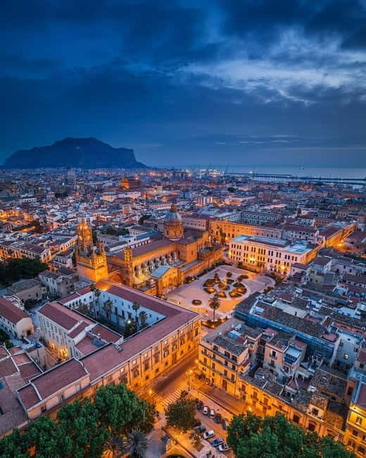 Palermo: Grand Night Tour in CruiserCar - Key Points