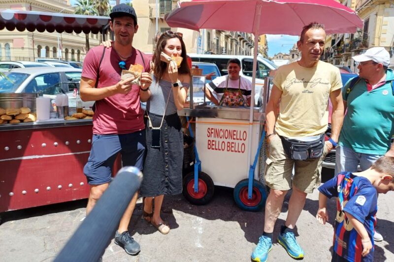 Palermo in 2 ore Monumenti principali e Mercati storici - The Limitations