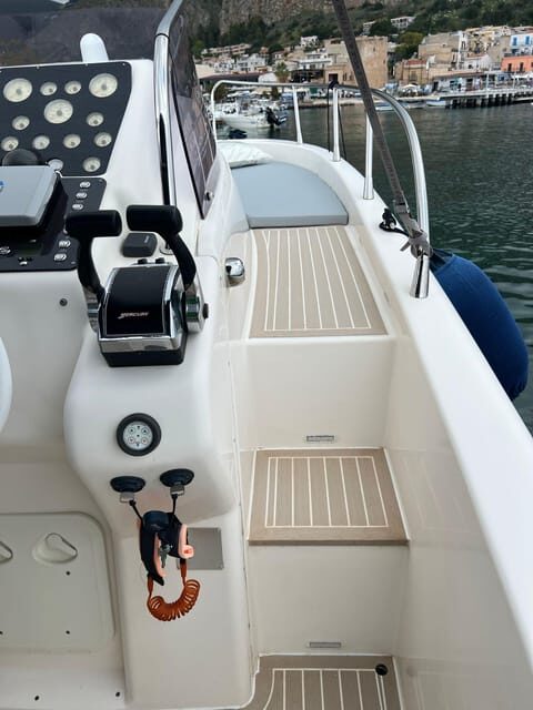 Palermo: tour privato in barca con snack e prosecco - Introducing the Palermo Private Boat Tour with Snacks and Prosecco