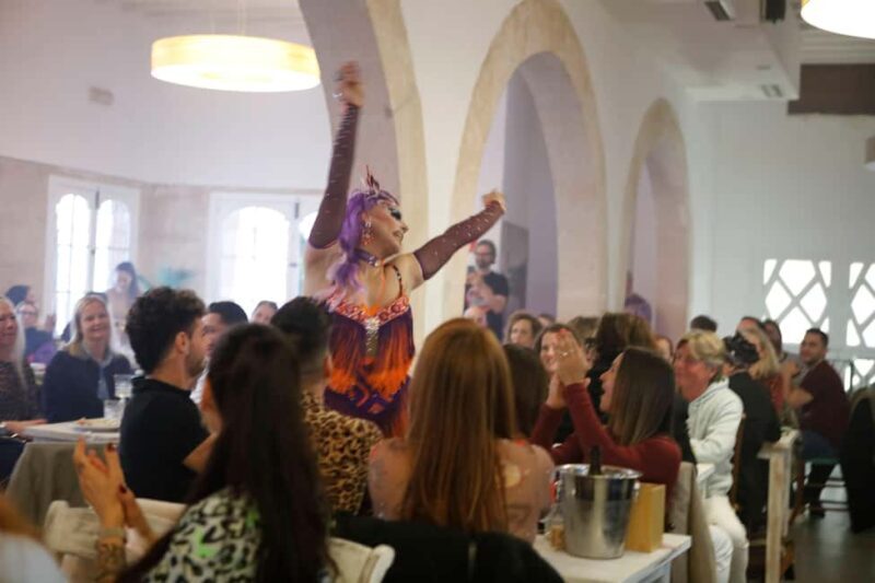 Palma: 3-hour drag show with brunch, live performances, and welcome drink - Palma: 3-hour Drag Show with Brunch, Live Performances, and Welcome Drink
