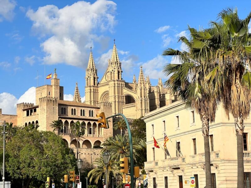 Palma authentically. City tour with snacks and wine - The Itinerary in Detail