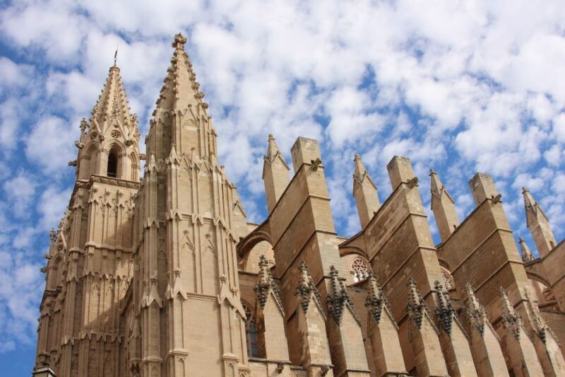 Palma: City, Cathedral and Valldemossa with pick up service - Whats Included & Whats Not