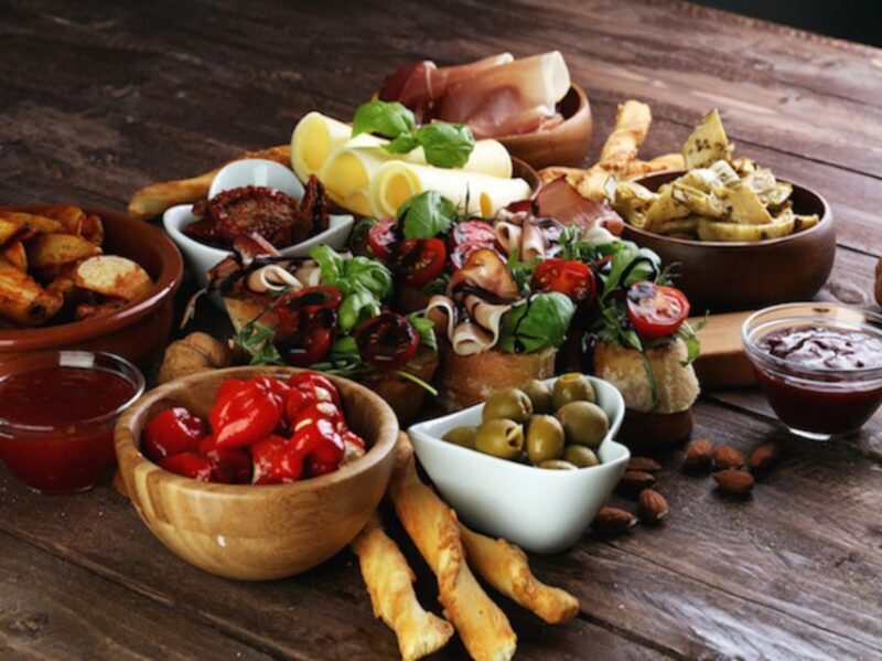 Palma: Culinary Tapas Tour of the Old Town - Exploring Palma’s Old Town in Style and Flavor