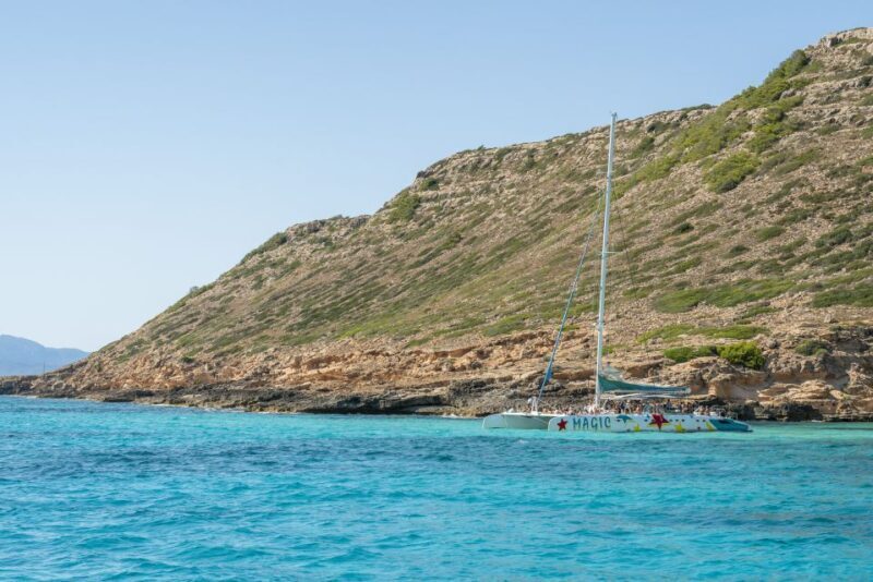 Palma de Mallorca: 5-Hour Catamaran Cruise with Lunch & Swim - The Atmosphere & Crew