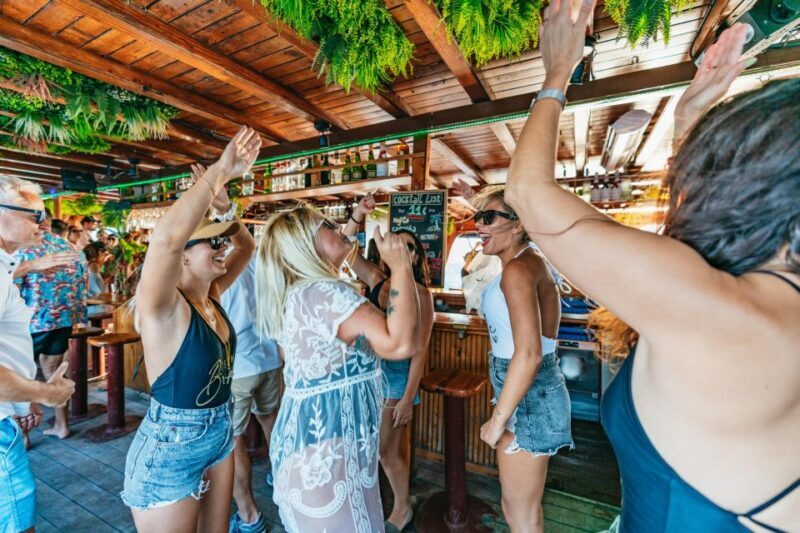 Palma de Mallorca: Daytime Boat Party with Live DJ - In The Sum Up