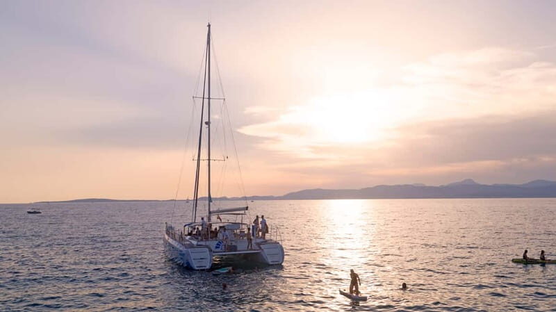 Palma de Mallorca: Deluxe Catamaran Sailing Tour with Meal - Who Will Love This Tour?
