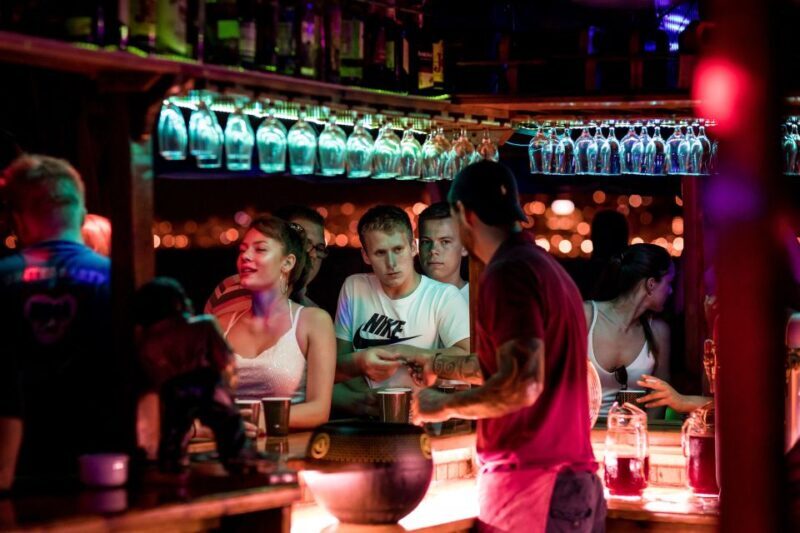 Palma de Mallorca: Night Boat Party with Live DJ - The Value Proposition