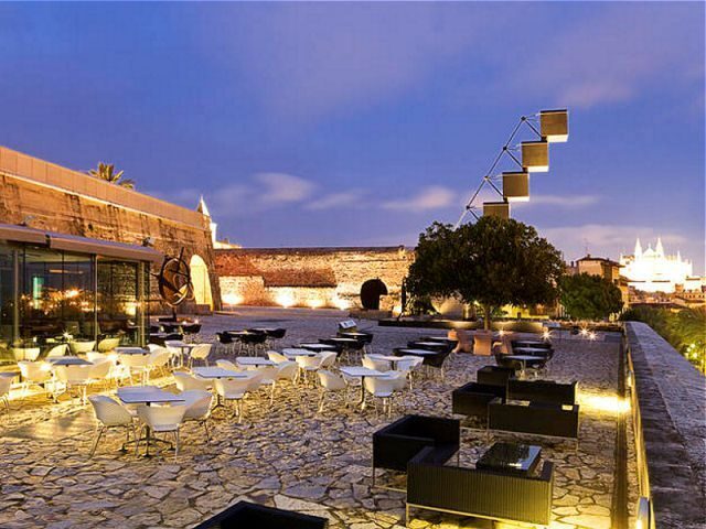 Palma de Mallorca: Old Town Atmospheric Evening Tour - An In-Depth Look at the Palma Old Town Night Tour