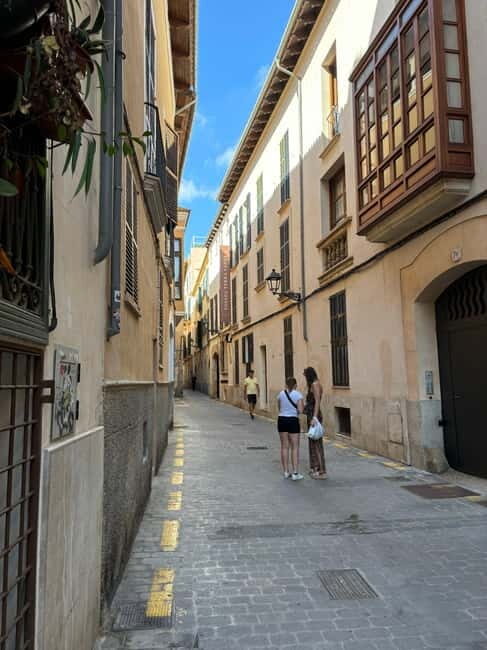 Palma de Mallorca: Private Guided Walking Tour with Tapas - Key Points