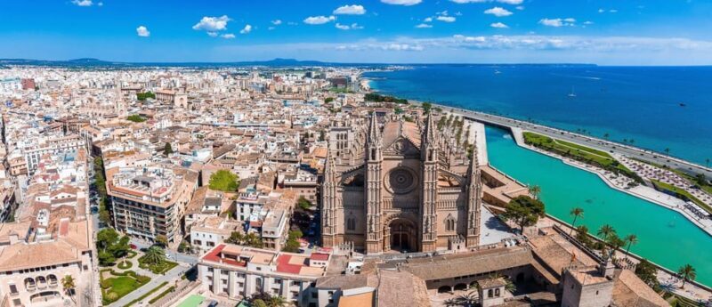 Palma: Express Walk with a Local in 60 minutes - Discovering Palma in a Nutshell