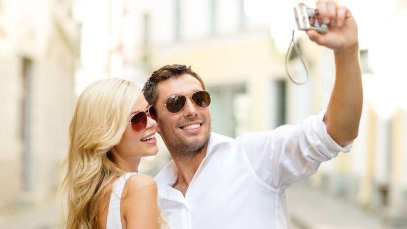 Palma: "FunForTwo", creative relationship game and city walk - An Authentic, Fun-Filled Way to Experience Palma