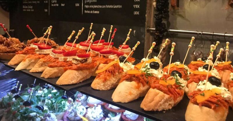 Palma Old Town Sunset Tour and Food Tastings - Exploring Palma’s Old Town: An Evening to Remember