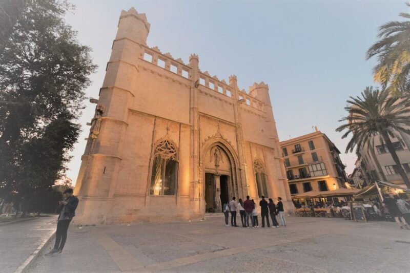 Palma: Old Town Tour & Cathedral Skip-the-Line Ticket - Price and Value