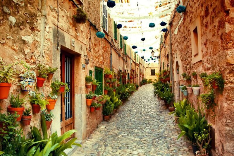 Palma: Tramuntana Full-Day Tour with Sóller Train and Lunch - FAQs