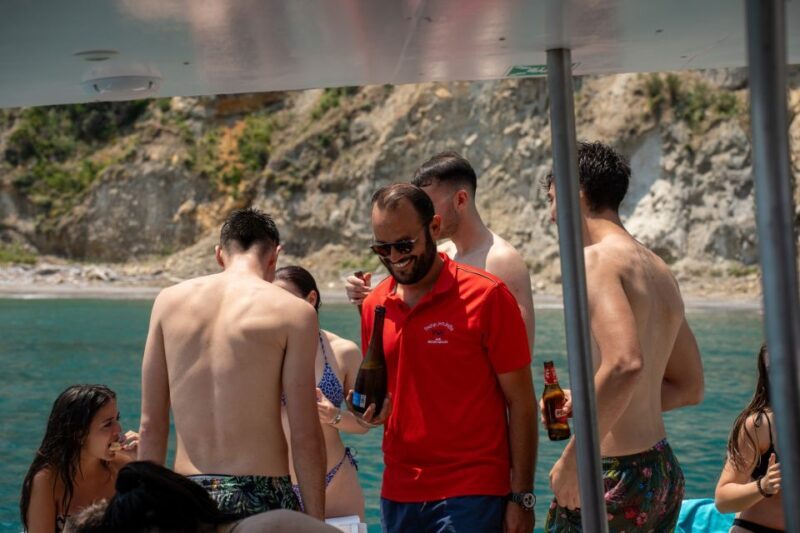 Palmarola: Boat tour with lunch on board - Lunch and More Water Fun