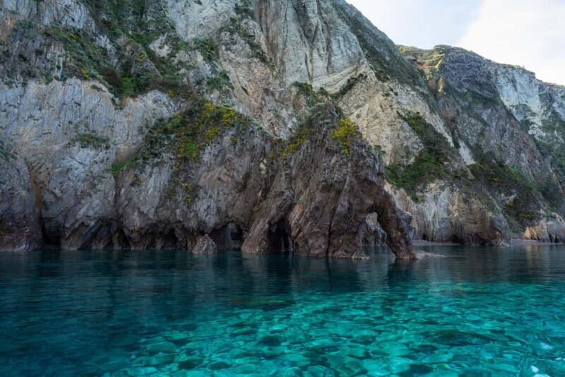 Palmarola: Linea isola di Palmarola - The Itinerary: What to Expect on Your Day