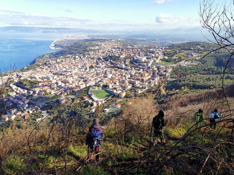 Palmi: Guided Tracciolino Trail Trek - Who Should Consider This Tour?