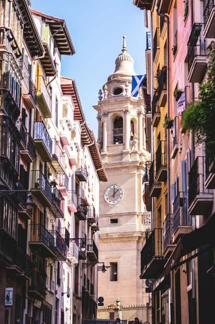 Pamplona: Private Guided Walking Tour - The Experience in Practice