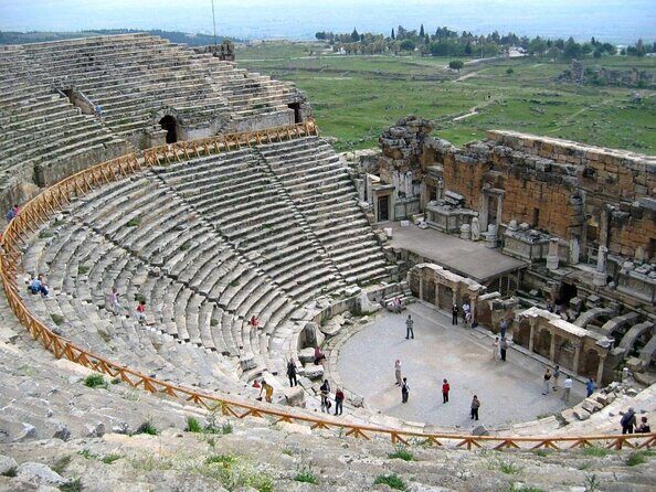 Pamukkale & Aphrodisias Tour From Kusadasi / Selcuk Hotels - Exploring the Ancient City of Aphrodisias