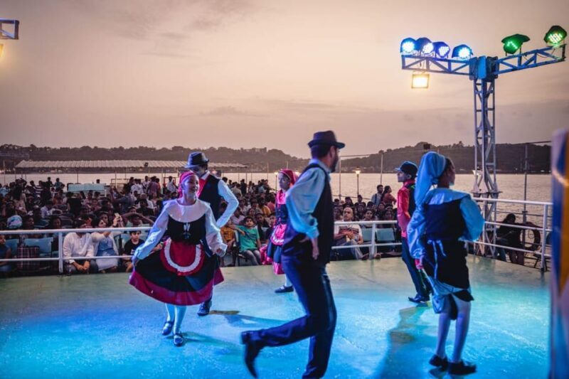 Panaji: Sunset Boat Party with Bollywood DJ and Dance Shows - FAQ