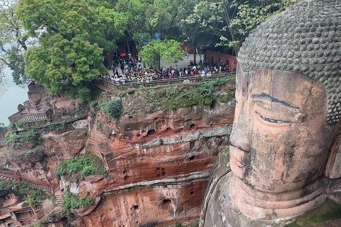Panda, Leshan, and Emei Mountain 2-day tour - Key Points