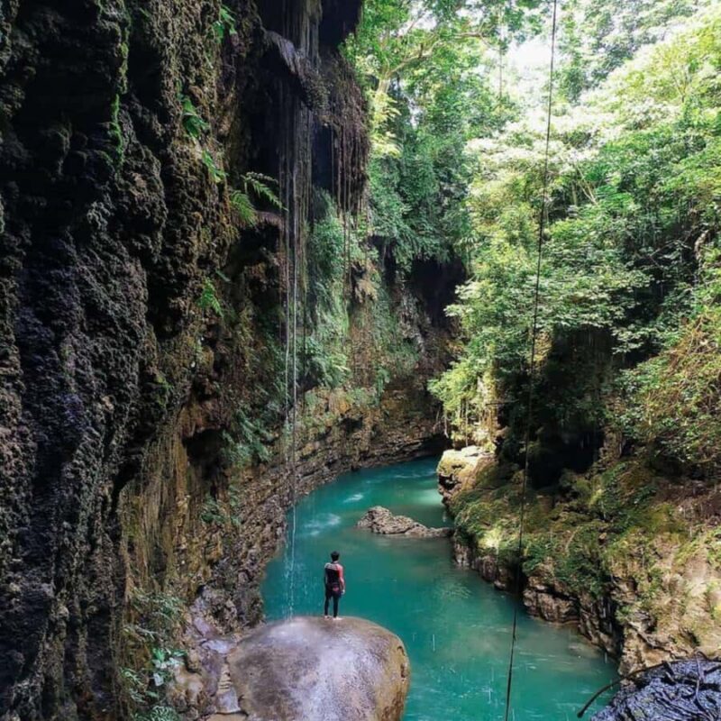 Pangandaran: Batu Karas Beach and Green Canyon Tour - Key Points