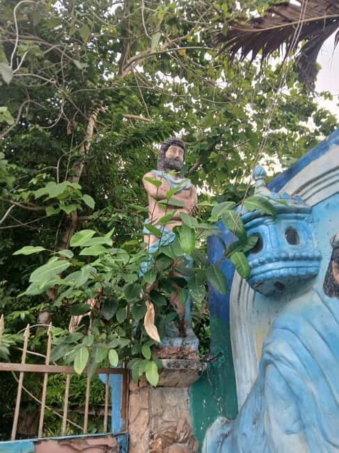 Panglao: Seastar Abandoned Mansion & Art Exhibit - Key Points