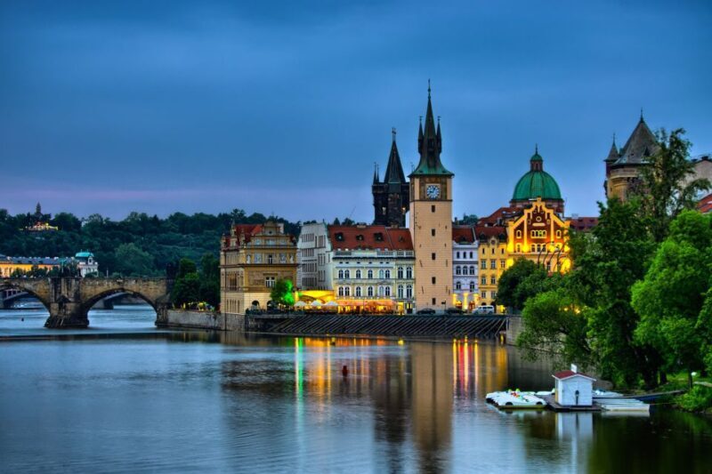 Panoramic Views of Prague Evening Walking Tour - The Value of the Experience
