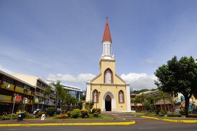Papeete Cultural Tour and Tahitian Tuna Workshop - A Tuneful Introduction to Papeetes Heart