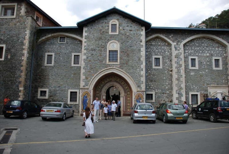 Paphos: Troodos-Kykkos Land Rover Treasure Jeep Safari - Who should consider this tour?