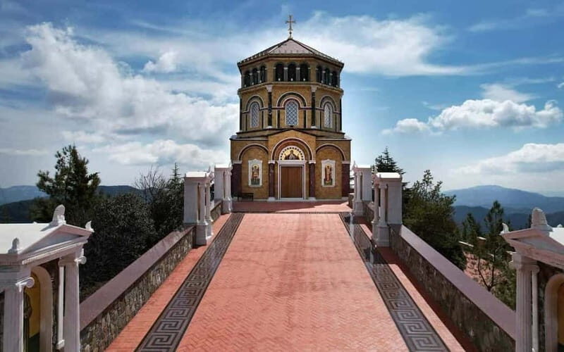 PAPHOS: Troodos Mountains "Monasteries & Villages" by coach - The Experience in Detail