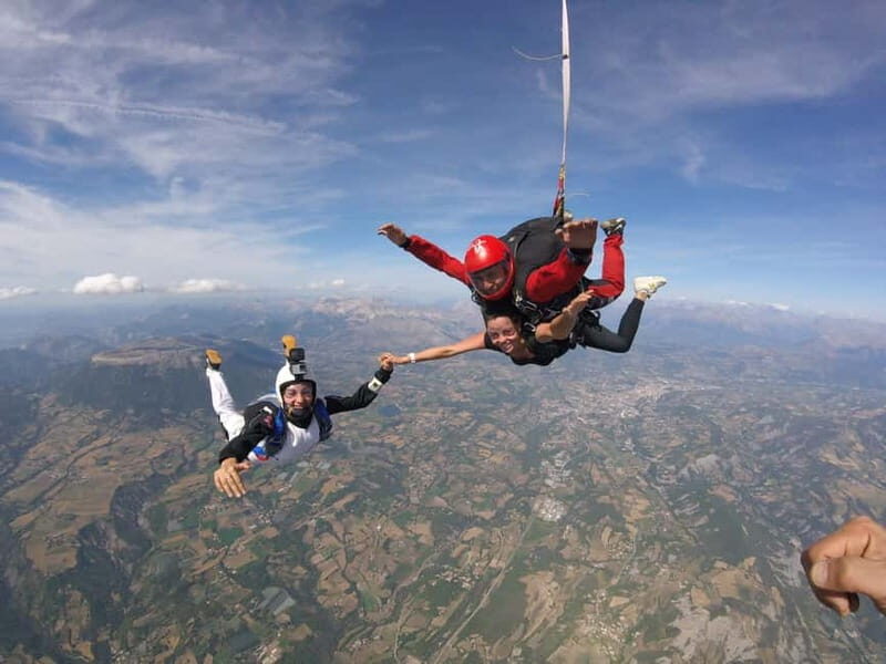 Parachute jumping at Gap-Tallard - Key Points