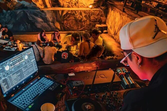 Paradise Cave Dinner with Live Music and Tasting in Cat Ba - Exploring the Itinerary and Setting