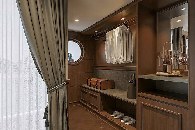 Paradise Legacy Cruise Halong 2 days 1 night - Key Points